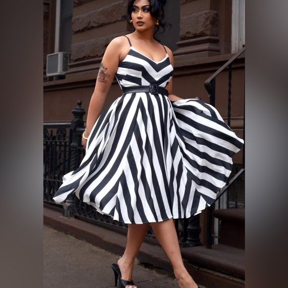 Pinup Couture | Dresses | Pinup Couture Pug Amalie Swing Dress In Mark ...